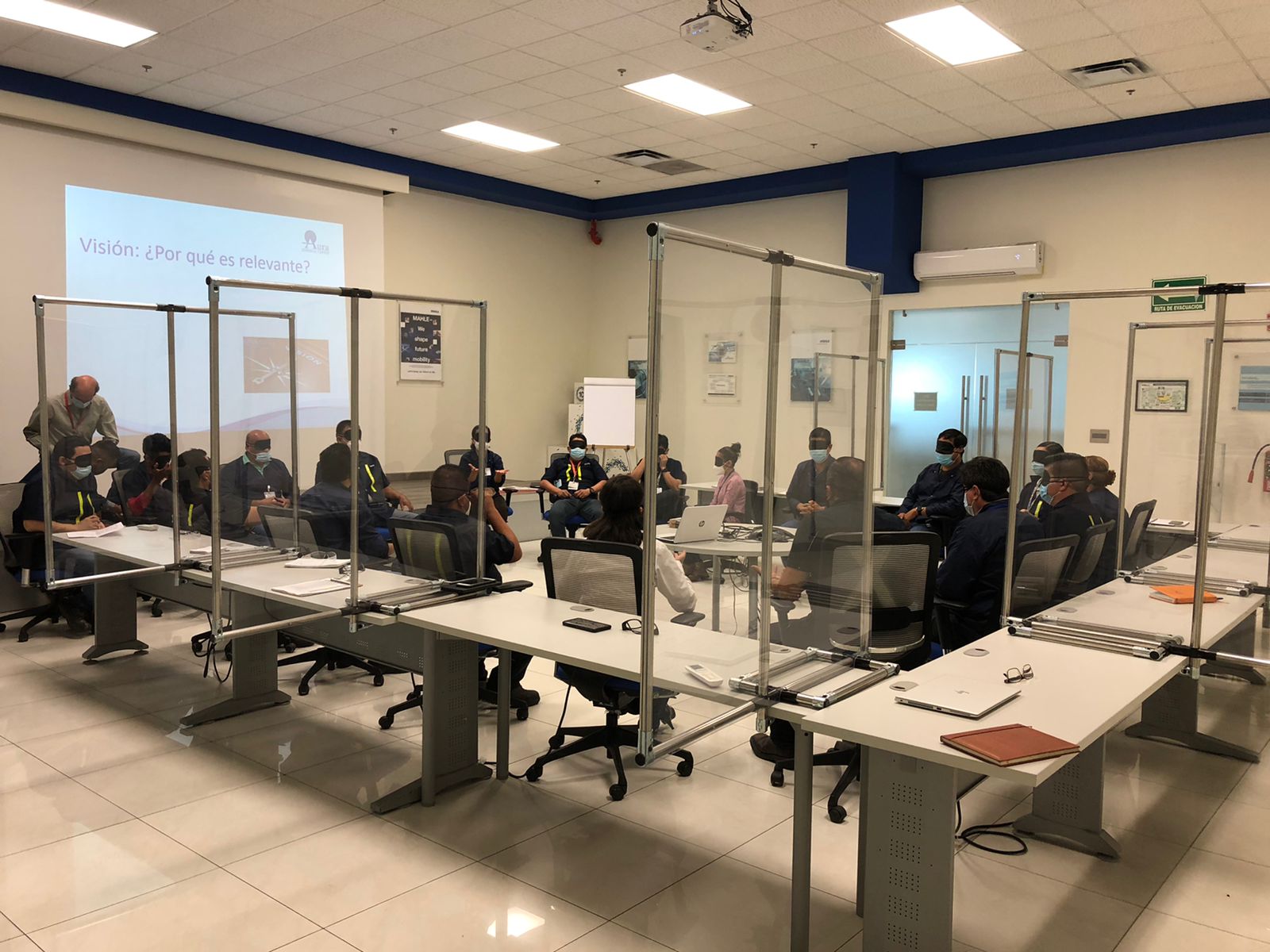 Talleres Para Bajar La Visión Organizacional A Mandos Medios, Mahle ...